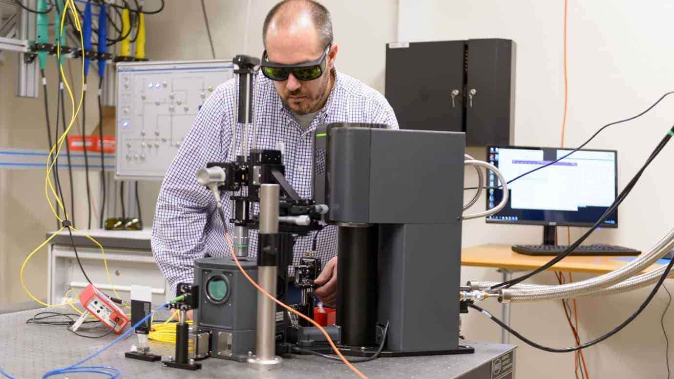 New quantum loop provides testbed for quantum communication technology ...